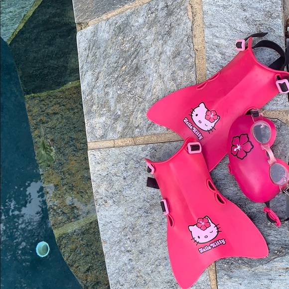 Hello Kitty | Swim | Hello Kitty Swim Set Toy Goggles Flippers | Poshmark